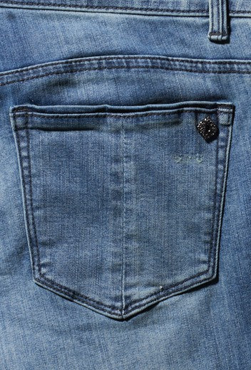All in the Details: Features - Back Pocket – Democracy Clothing